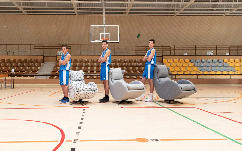 Lenny Big | Armchairs in larger sizes | Fama Sofas